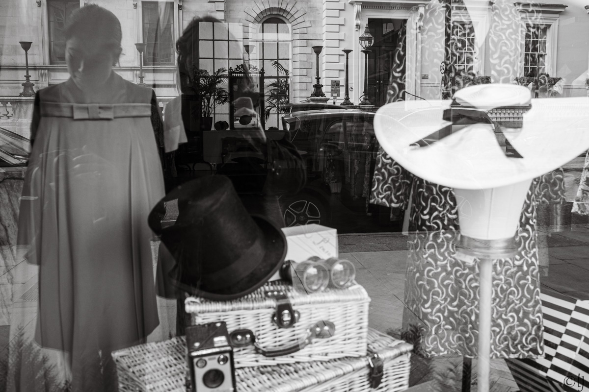 The window shoppers – PoetryPix