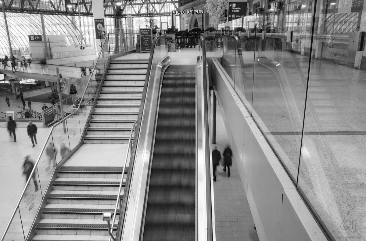 breaking the Frame – PoetryPix